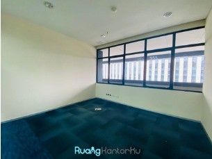DISEWAKAN Ruang Kantor 135 sqm di Cibis Eight, TB Simatupang Jakarta.