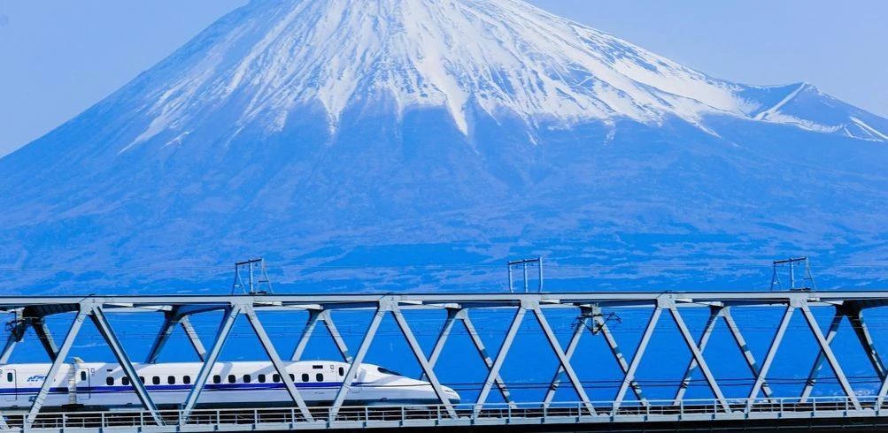 13-Day Premium Japan Rail Tour with Hiroshima | From $5,332